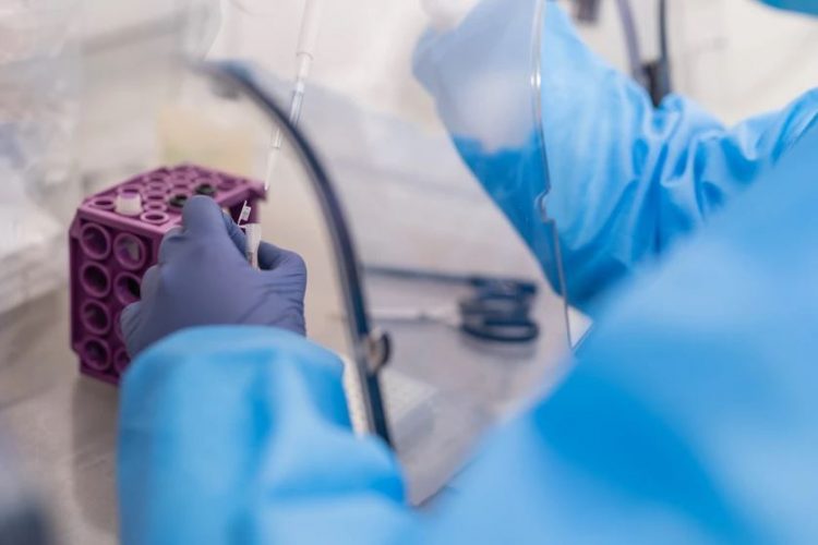 NeoGenix Laboratoire创办人Dr. Kuan 以生命担使命站在抗疫前线 – 商海数码商业媒体 ShangHai ...